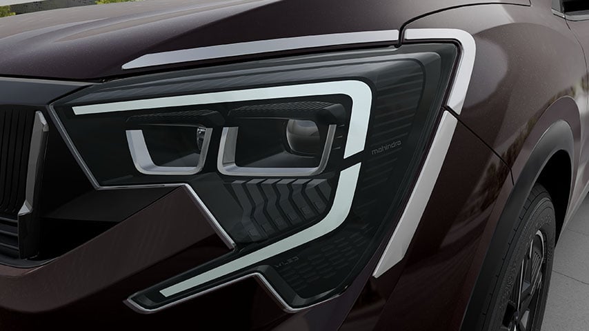 XUV 7XO